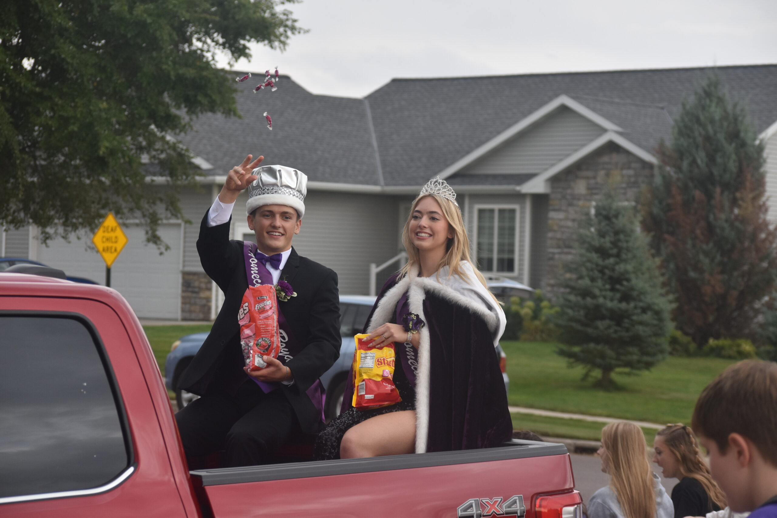 Homecoming Night in NU | News, Sports, Jobs - The Journal